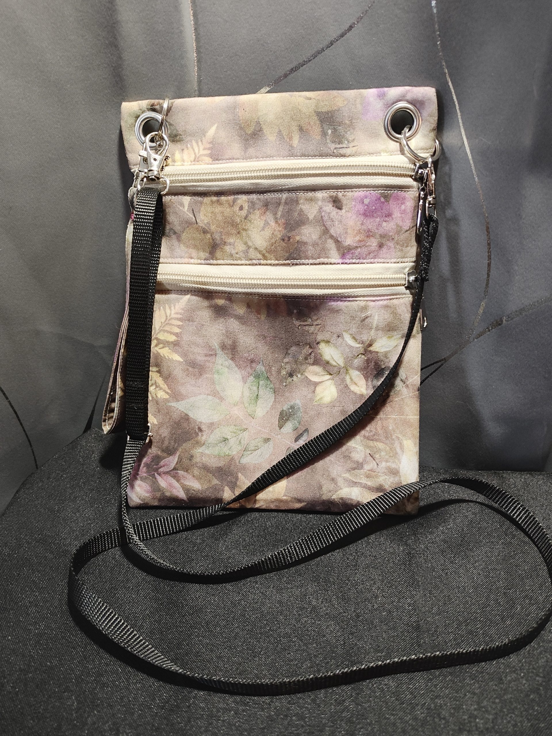 Double zipper cell bag